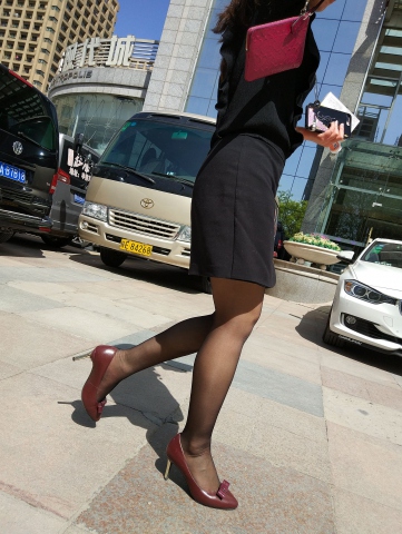 黑 丝 干练OL[16P] - - 街拍网论坛